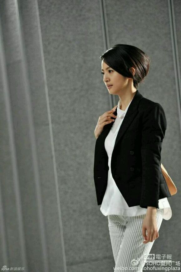 First Look at Ariel Lin and Vic Zhou Filming C-movie Go Lala Go 2 - A Koala's Playground